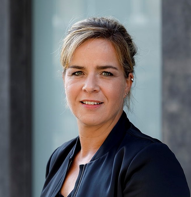 NRW-Ministerin Neubaur zu Besuch bei ressourceneffizienten Unternehmen ...